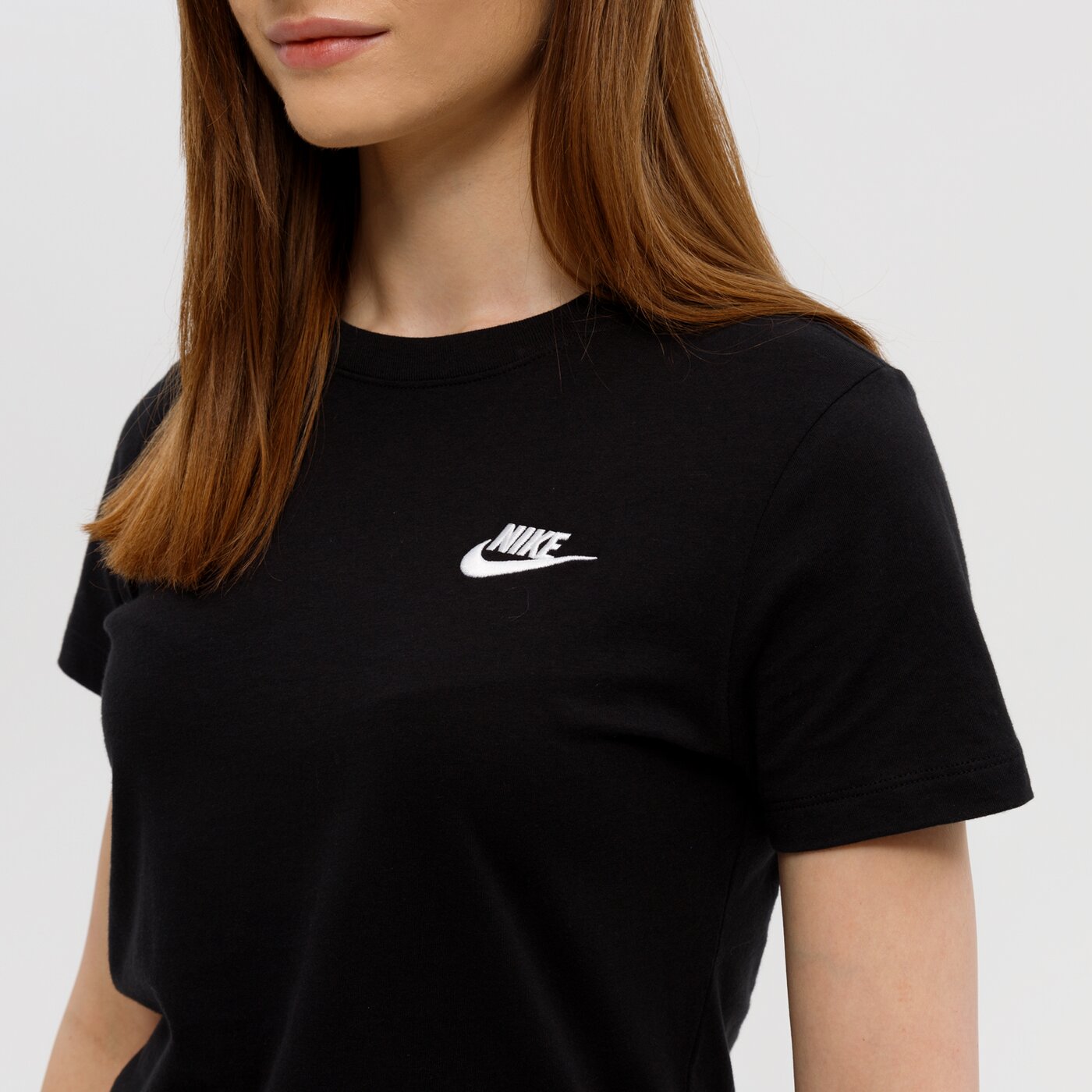 NIKE T-SHIRT ESSENTIAL SHORT SLEEVE (DN2393-010) czarny | Damskie ...