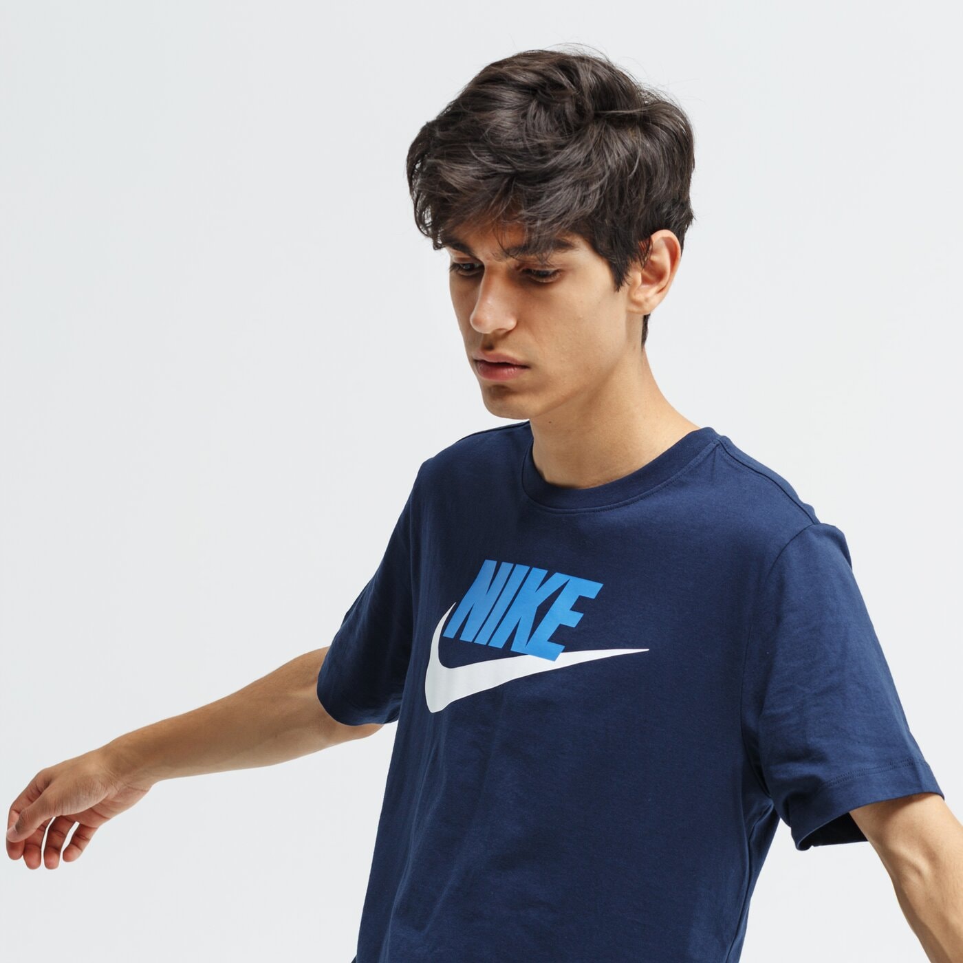 NIKE T-SHIRT SS M NSW ICON FUTURA (AR5004-453) granatowy | Męskie ...