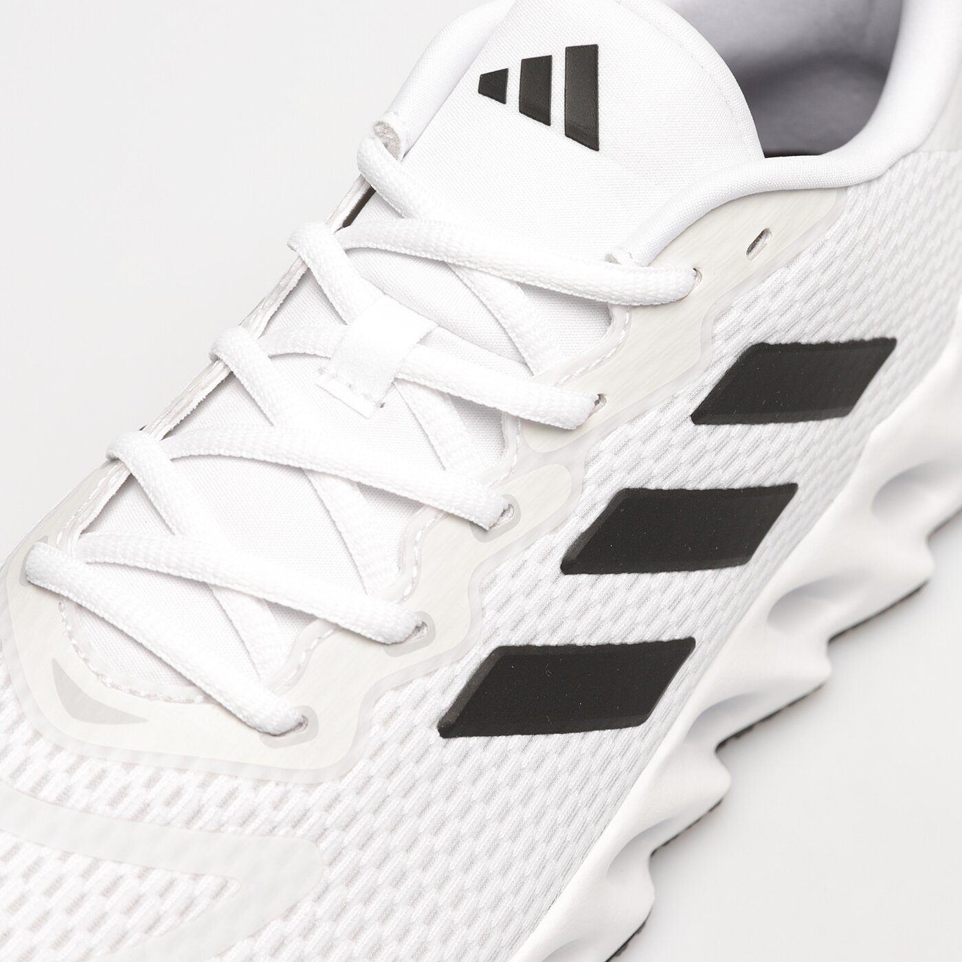 ADIDAS SHIFT M (IF5719) biały | Męskie Buty do biegania | 50 style