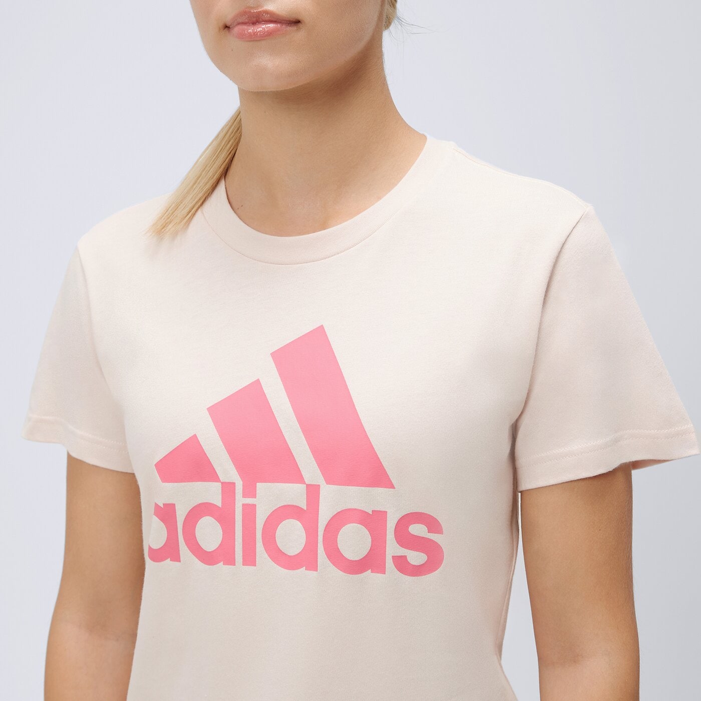 ADIDAS T-SHIRT W BL T (IB9455) BEŻOWY | Damskie Koszulki | 50 style