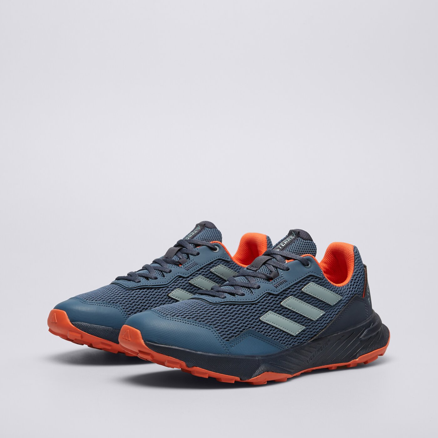 ADIDAS TRACEFINDER (IE5908) granatowy | Męskie Buty outdoor | 50 style