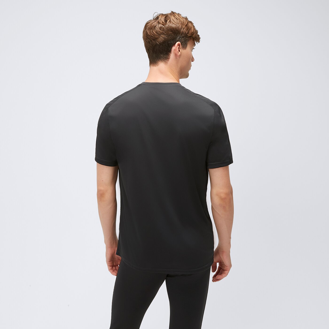 REEBOK T-SHIRT SS TECH (HI3916) czarny | Męskie Koszulki | 50 style