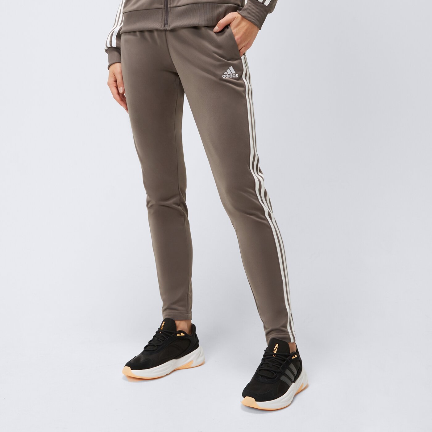 ADIDAS KOMPLET W 3S TR TS (IS0855) BRĄZOWY | Damskie Komplety dresowe ...