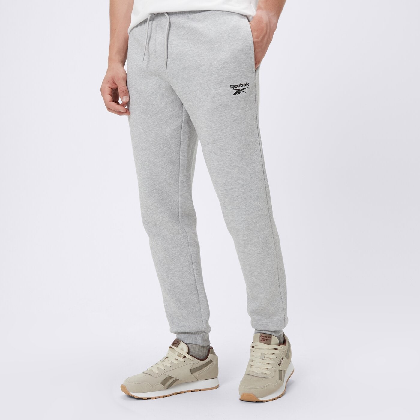 REEBOK SPODNIE ANDRE SMALL LOGO CUFFED (100240232) szary | Męskie ...