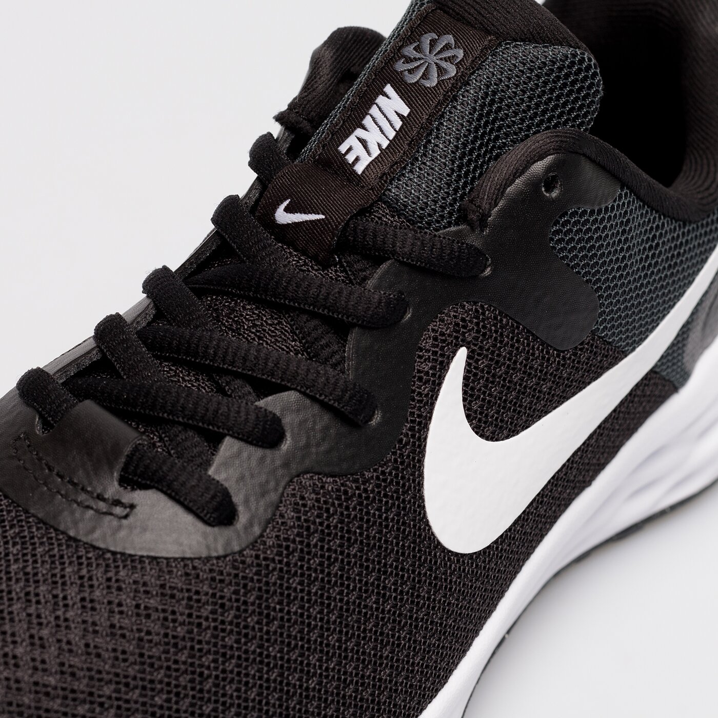 NIKE REVOLUTION 6 (DC3729-003) czarny | Damskie Buty do biegania | 50 style