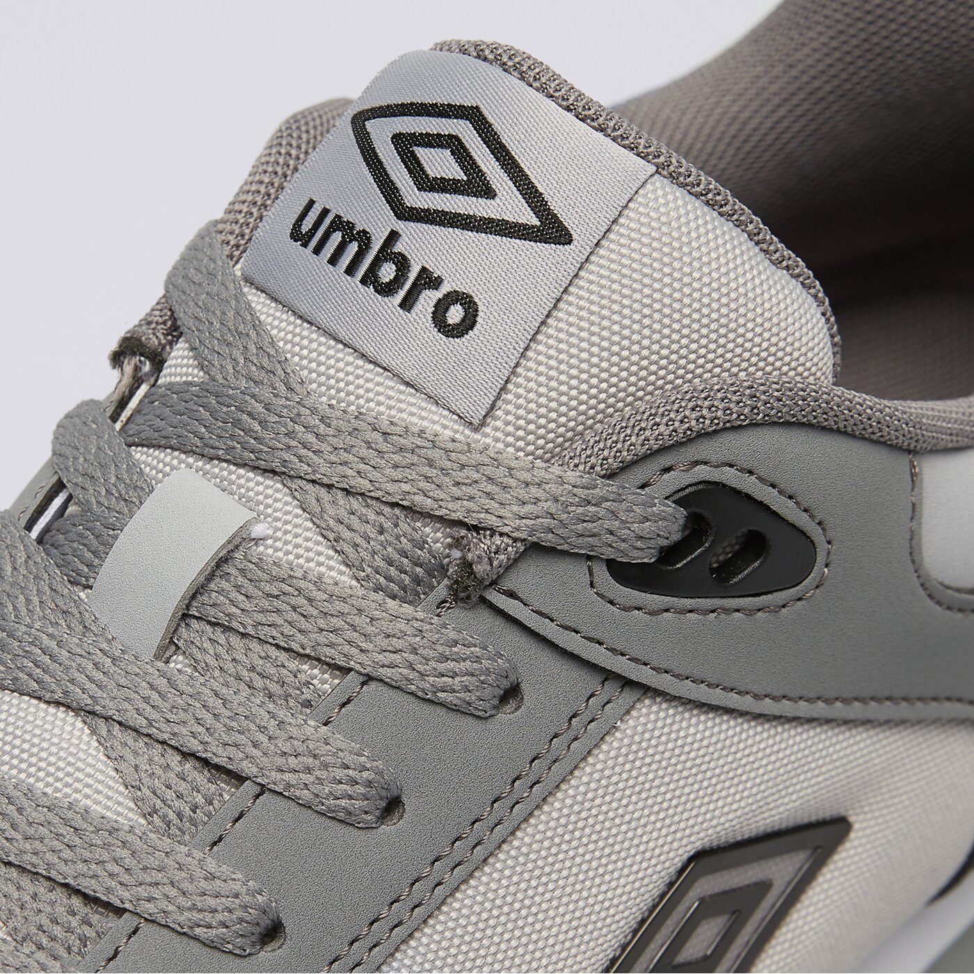 UMBRO FOLLOW V (UMML124002) szary | Męskie Buty lifestyle | 50 style