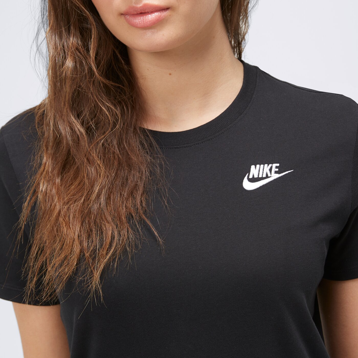 NIKE T SHIRT W NSW CLUB DX7902 010 Czarny Damskie Koszulki 50 Style NIKE T SHIRT W NSW CLUB DX7902 010 Czarny Damskie Koszulki 50 Style