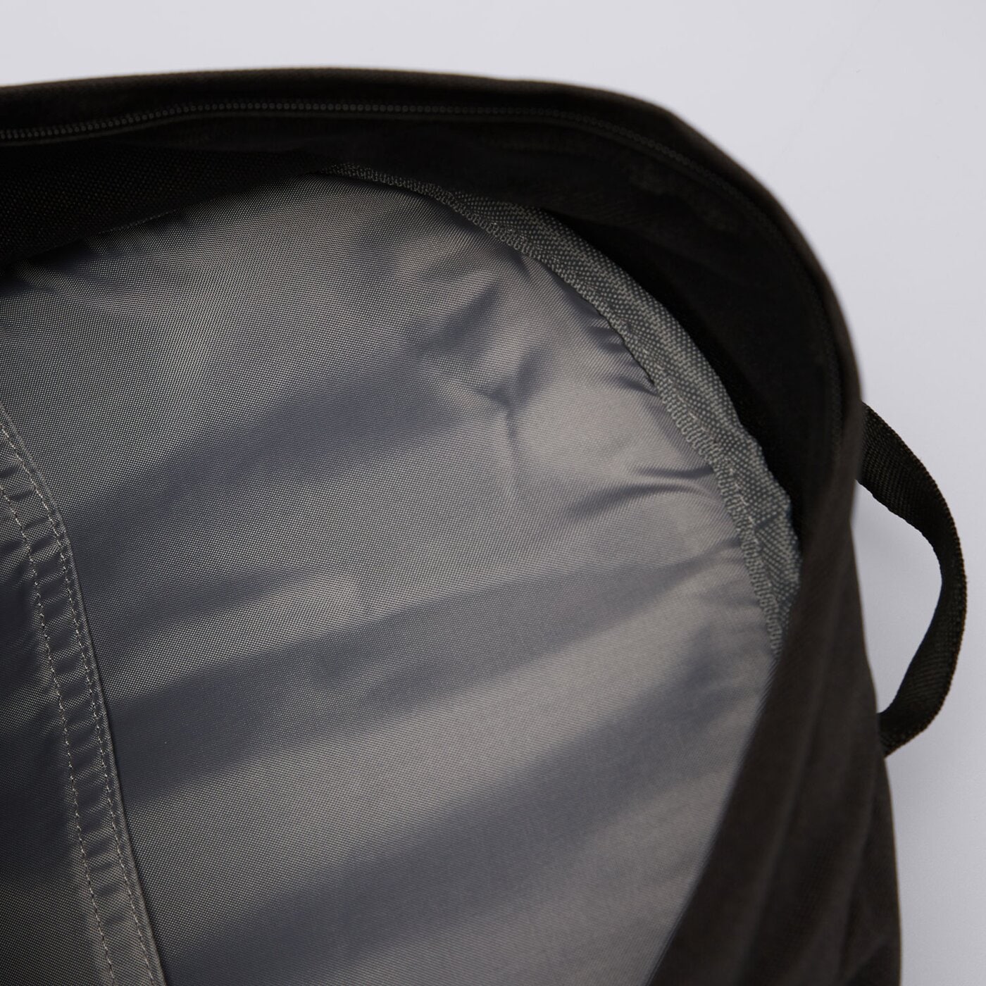 ADIDAS PLECAK ESS MULTI P BP (IT2061) czarny | Damskie Plecaki | 50 style