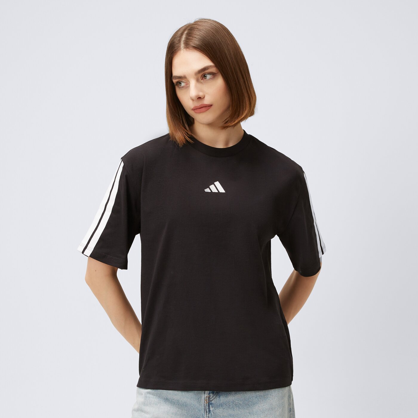 ADIDAS T-SHIRT W 3S SJ BF T (JC5960) czarny | Damskie Koszulki | 50 style