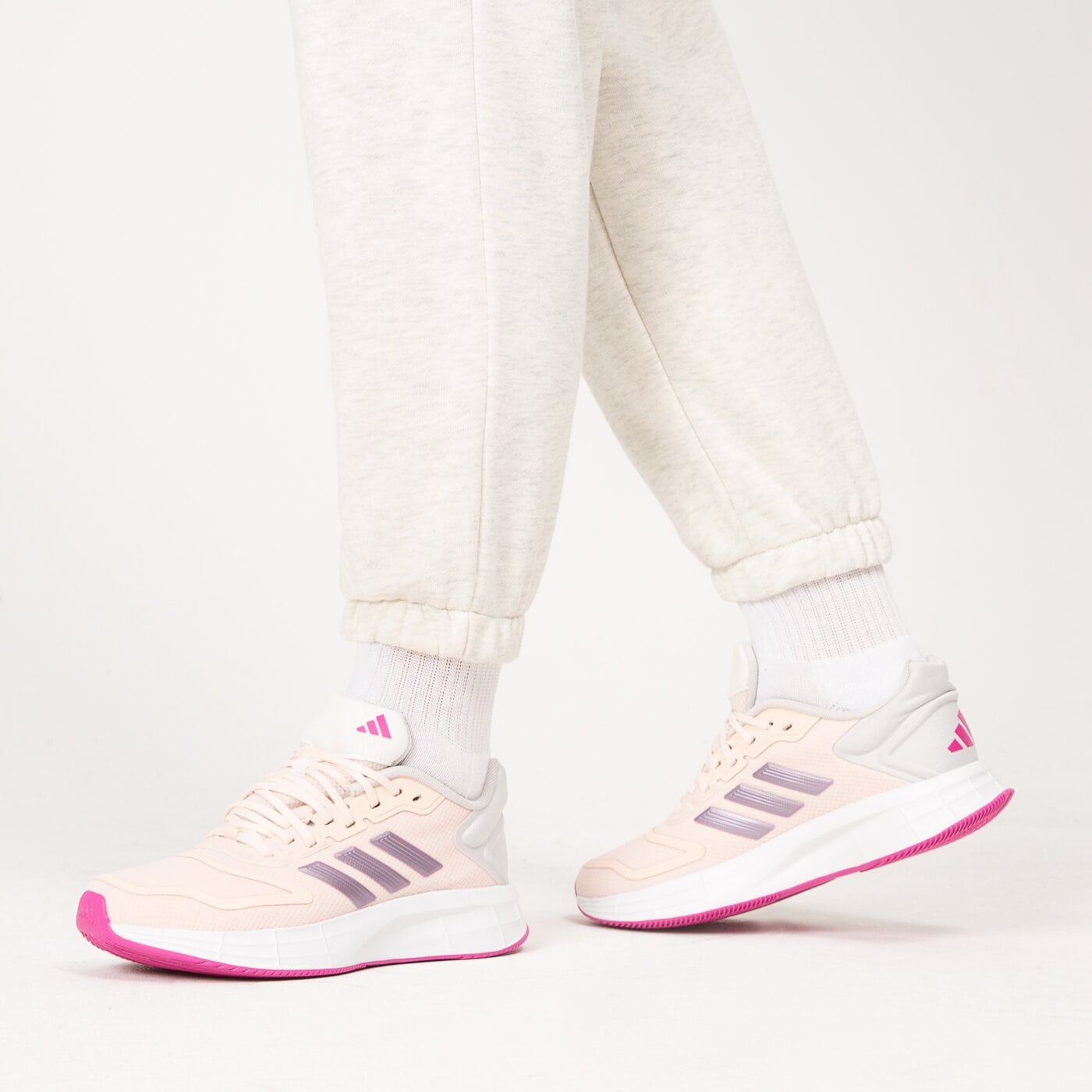 ADIDAS DURAMO 10 (HP2389) różowy | Damskie Buty do biegania | 50 style